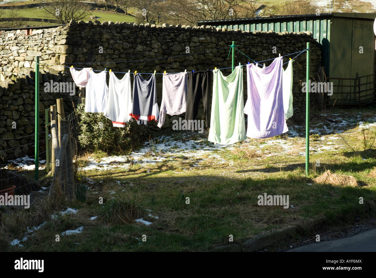 Outdoor washing line hi-res stock photography and images - Alamy