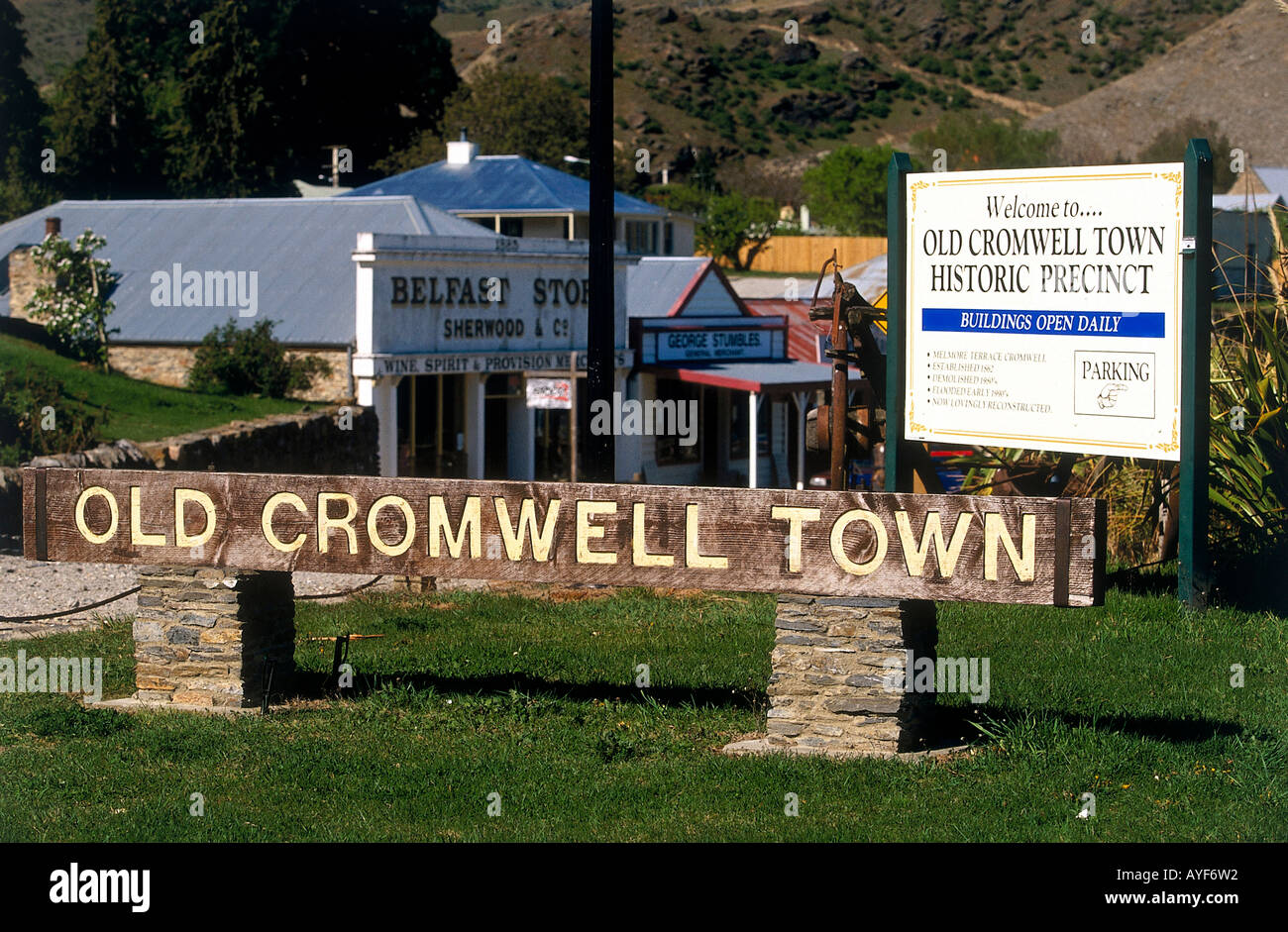 Sign from entrance to Old Cromwell town a historic precinct of Cromwell ...