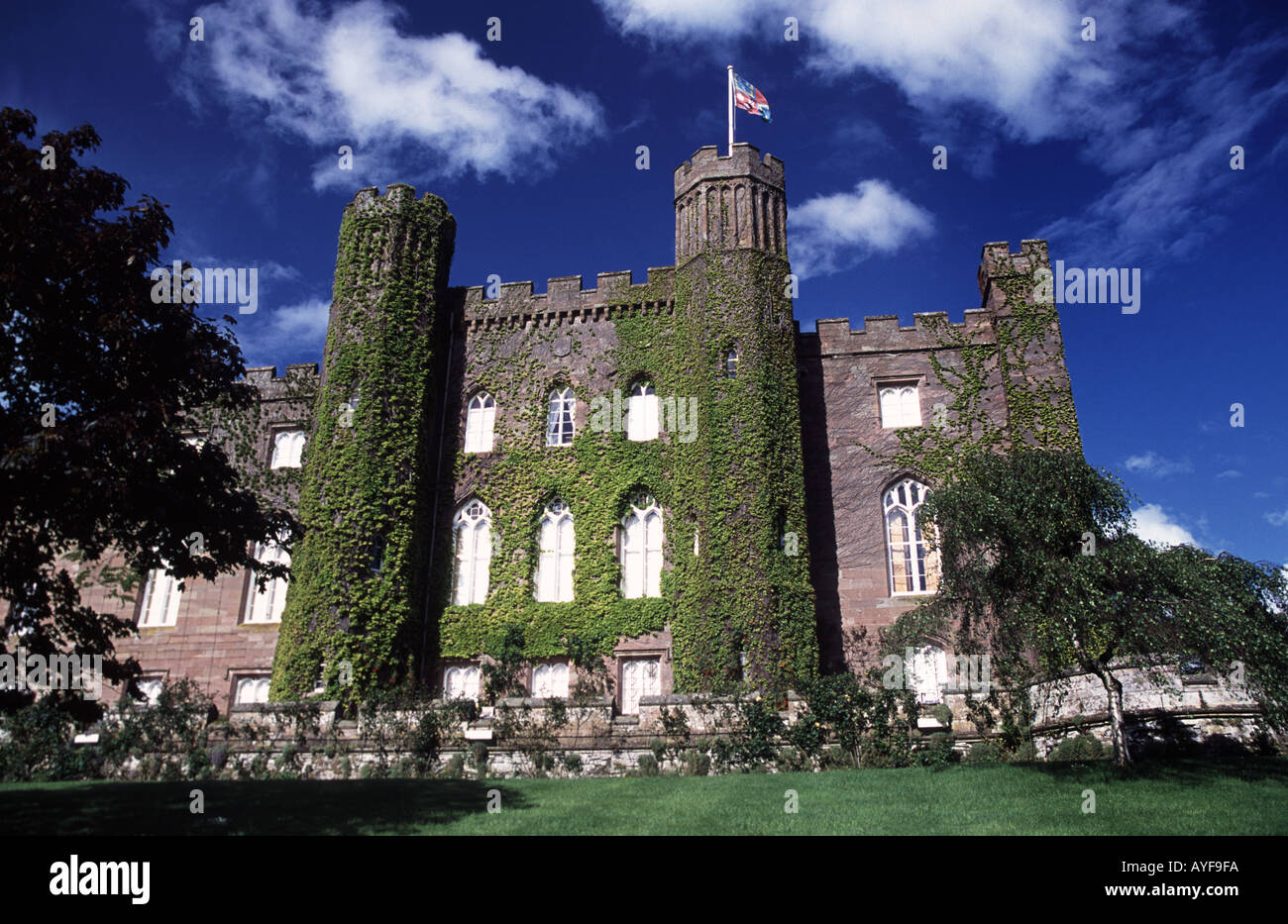 Scone palace exterior hi-res stock photography and images - Alamy