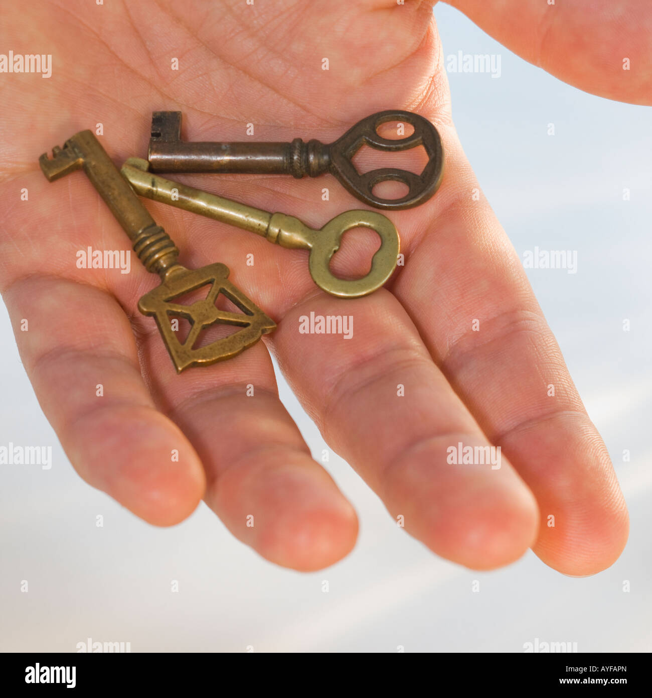 Old fashioned objects hi-res stock photography and images - Alamy