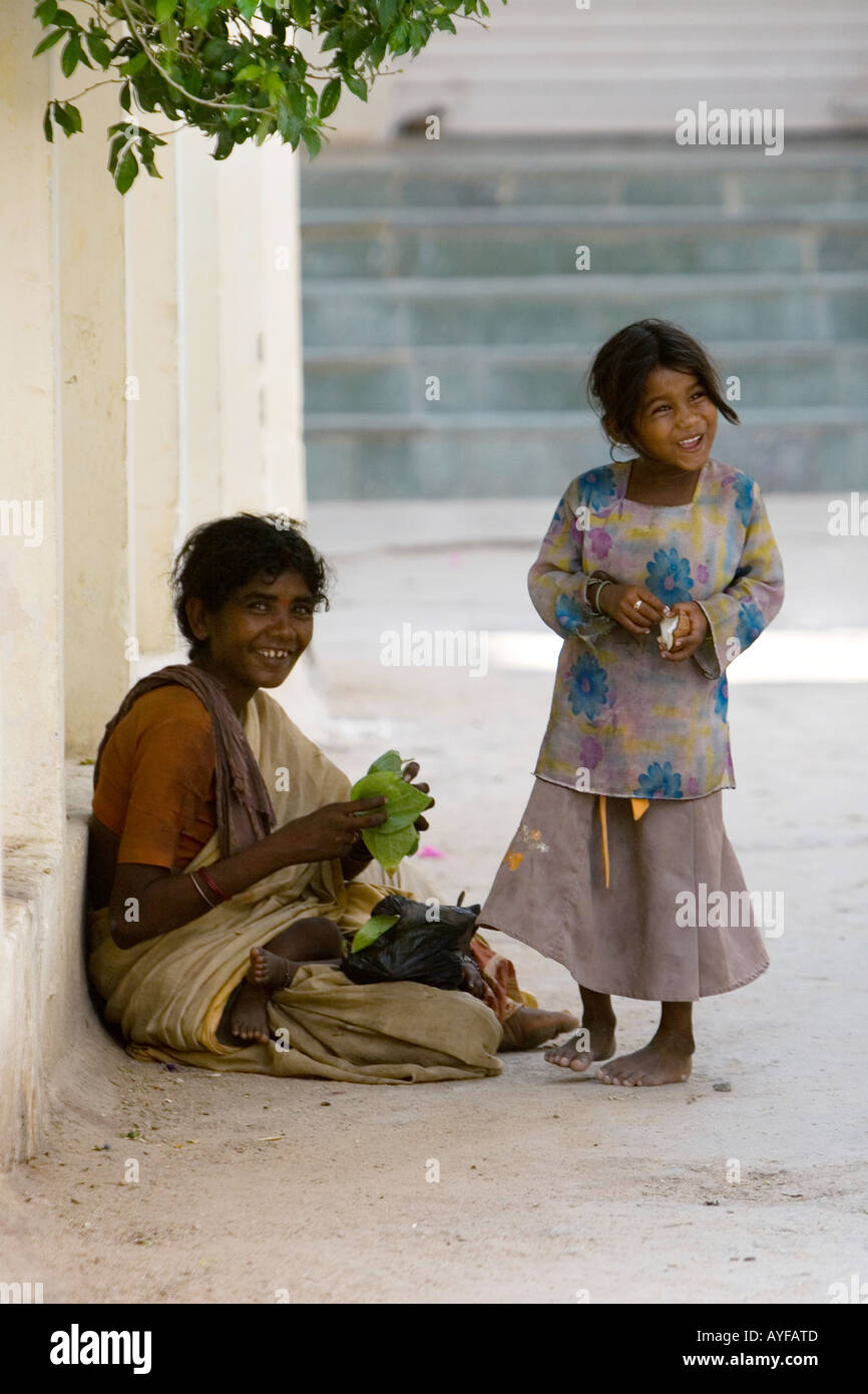 Homeless mother child begging hi-res stock photography and images - Alamy