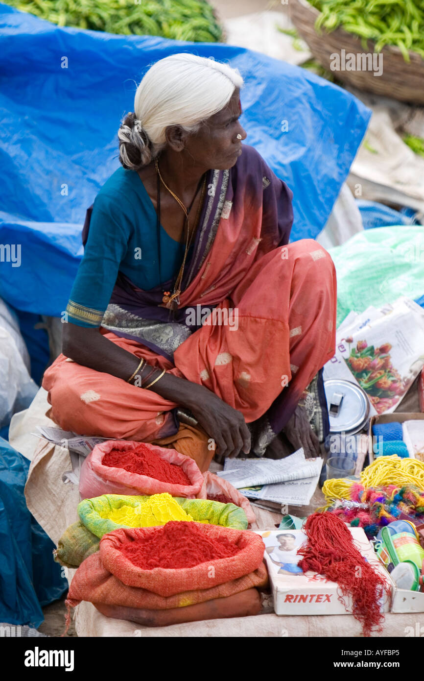 Portrait of a trader woman hi-res stock photography and images - Alamy