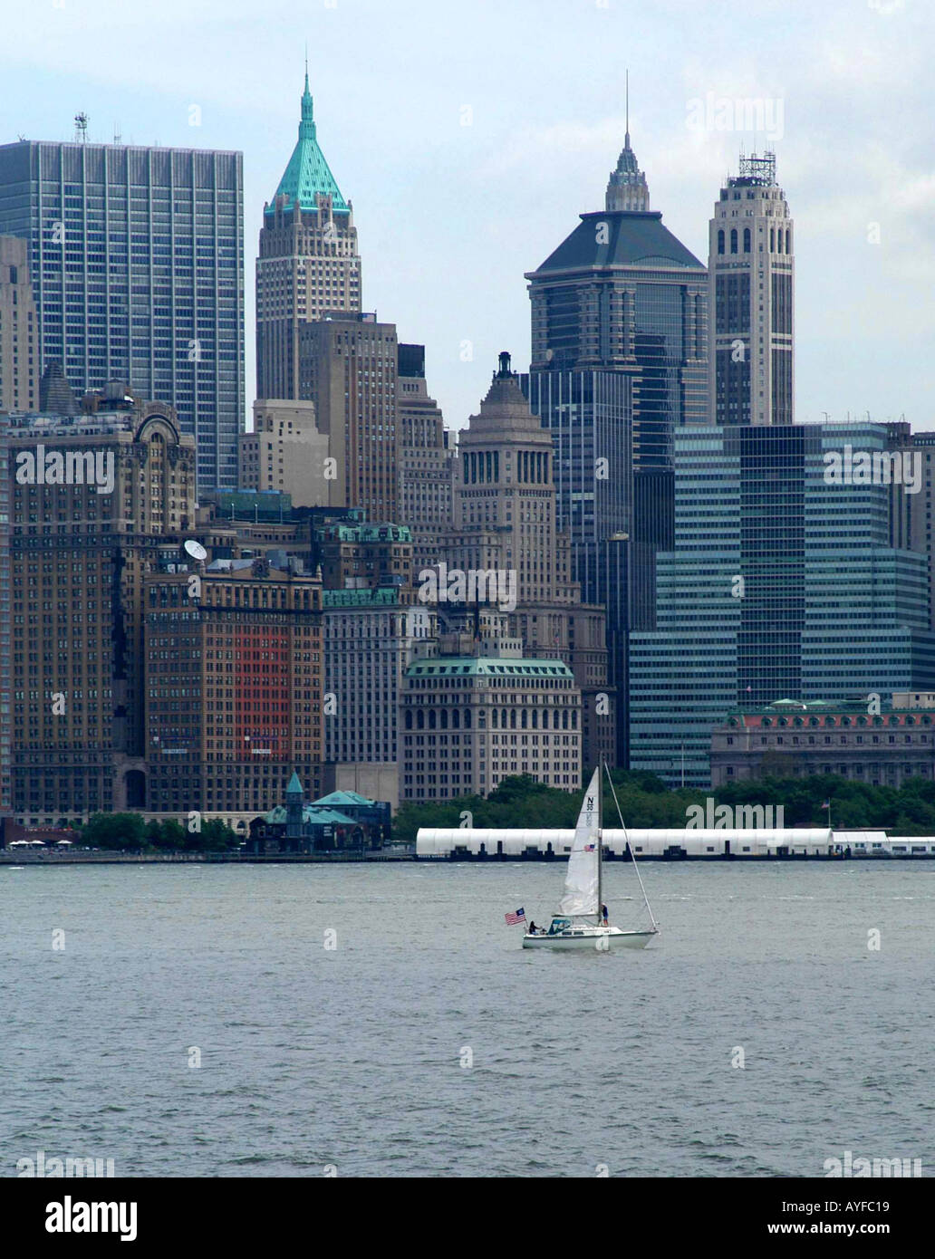 New york city sailing hi-res stock photography and images - Alamy