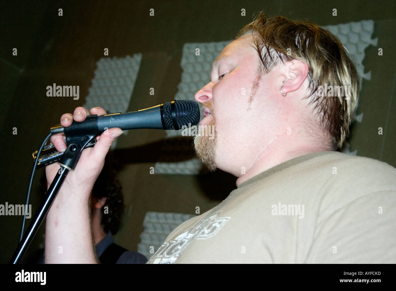Male lead singers hi-res stock photography and images - Alamy