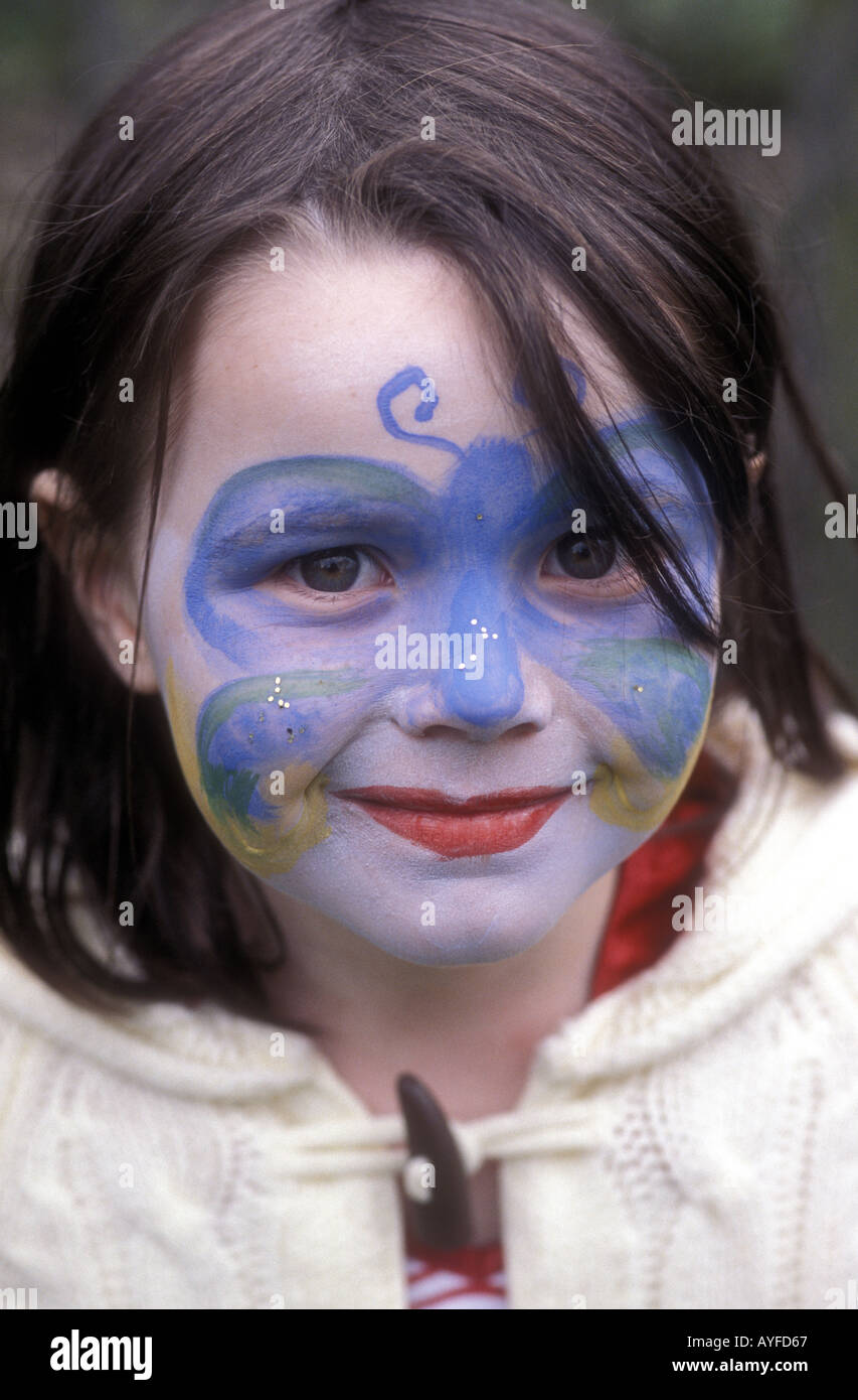 Face painting child carnival fair hi-res stock photography and images ...