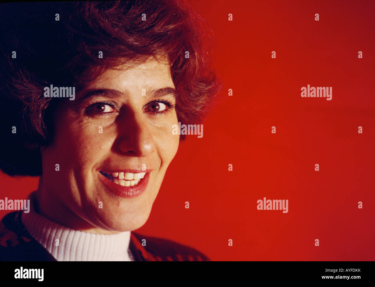 Portrait of woman smiling Stock Photo - Alamy