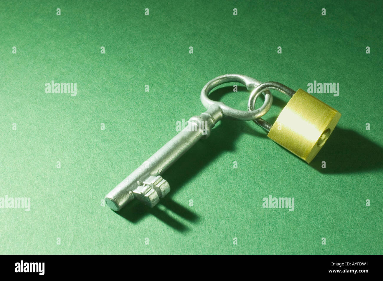 Skeleton Key and Padlock Stock Photo - Alamy