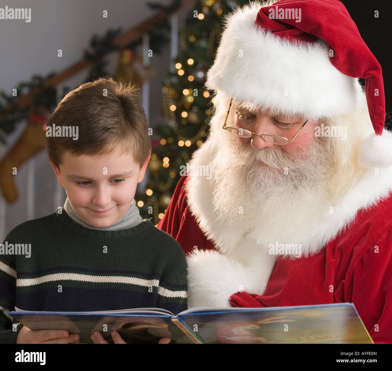 Santa claus book hi-res stock photography and images - Alamy