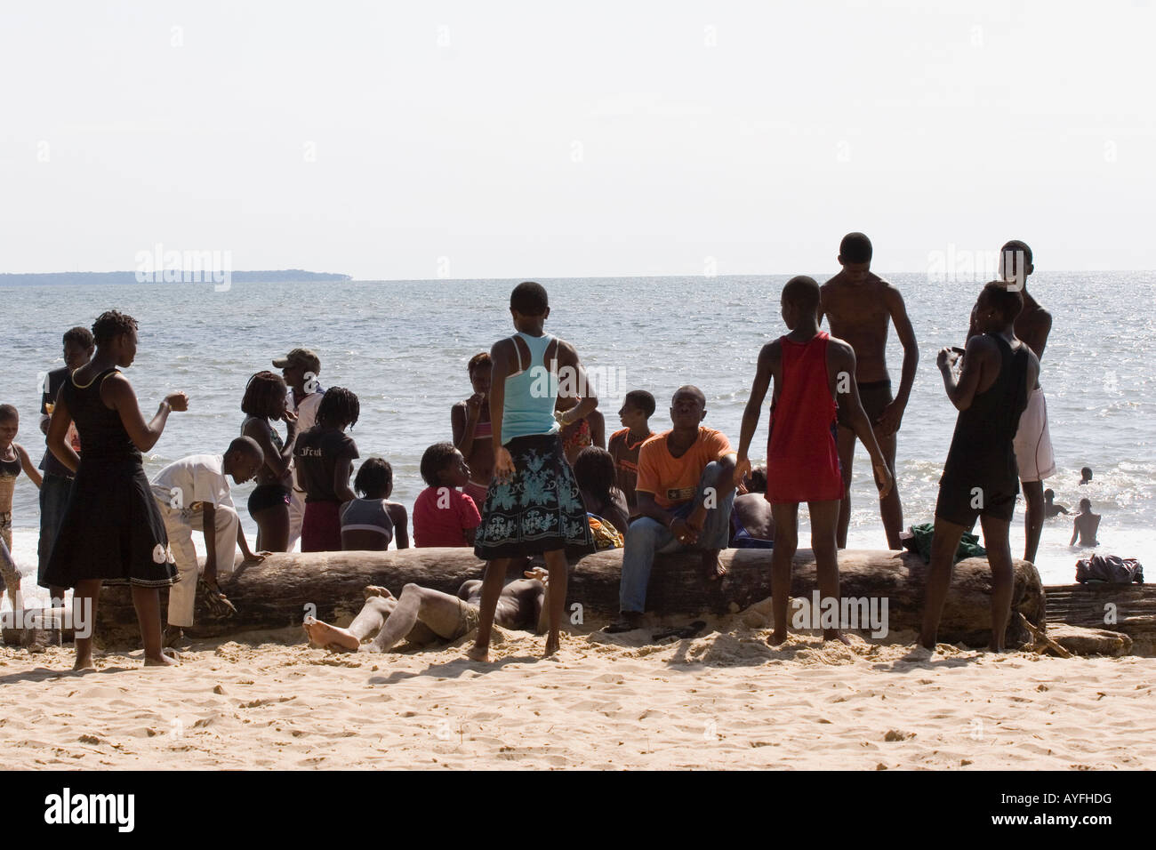 Realaxing on beach hi-res stock photography and images - Alamy