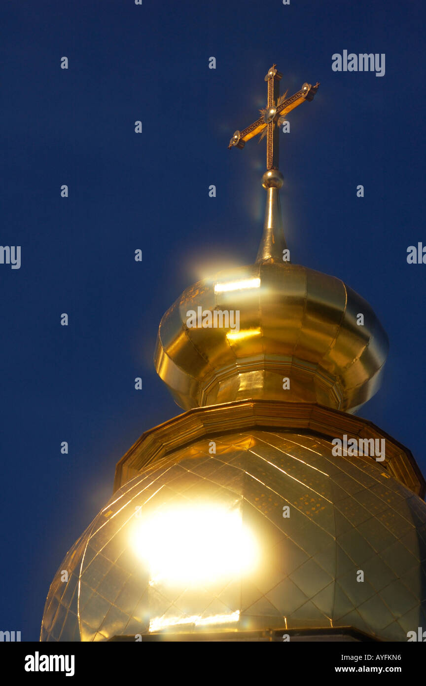 Gold cross golden hi-res stock photography and images - Alamy