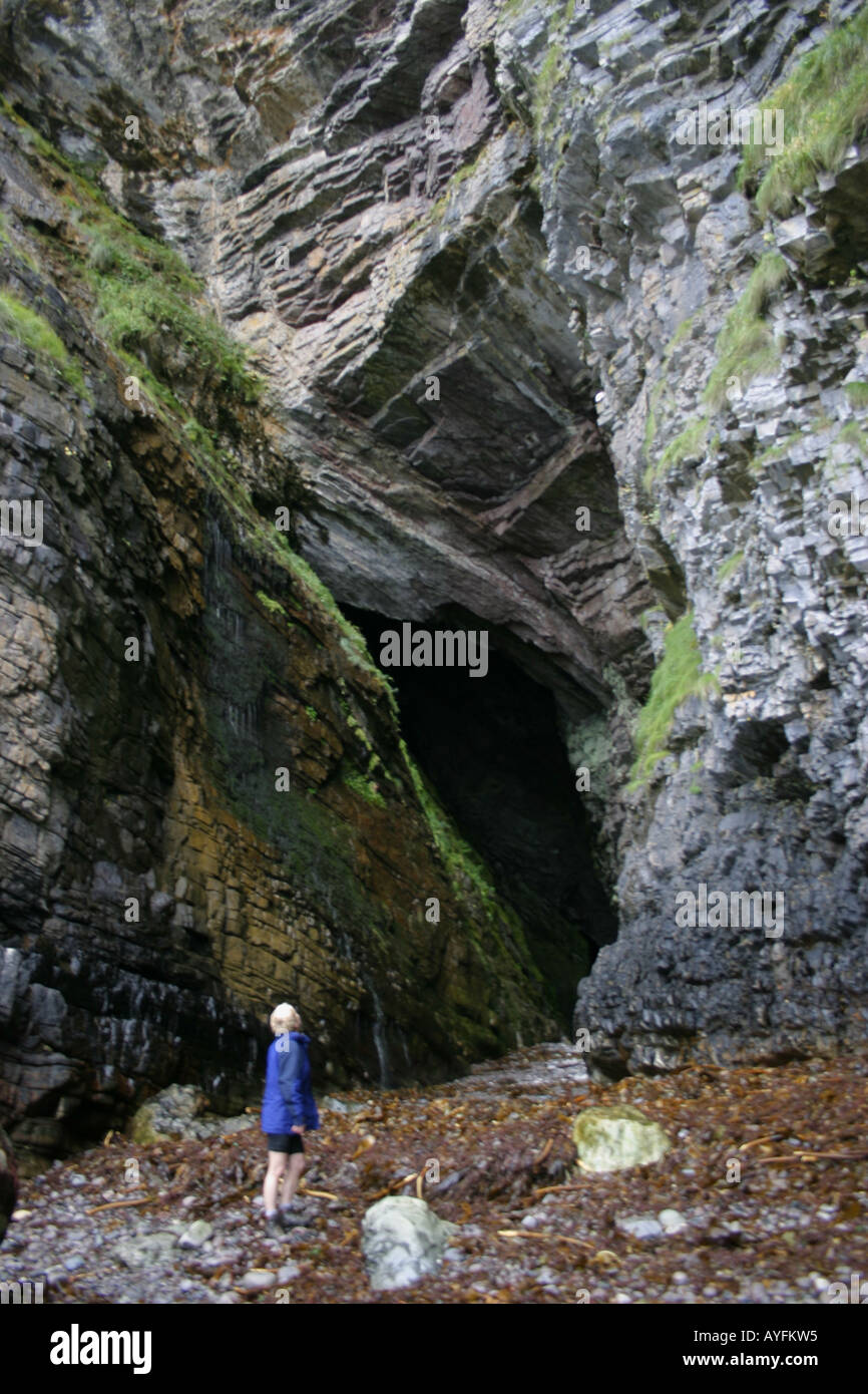Mackinnon's Cave on the island of Mull, Scotland Stock Photo - Alamy
