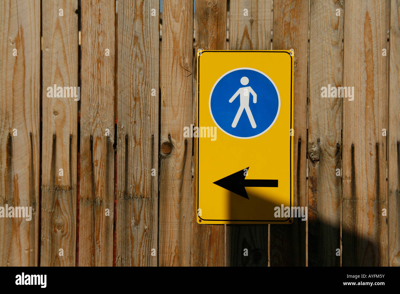 pedestrian route road sign Stock Photo - Alamy