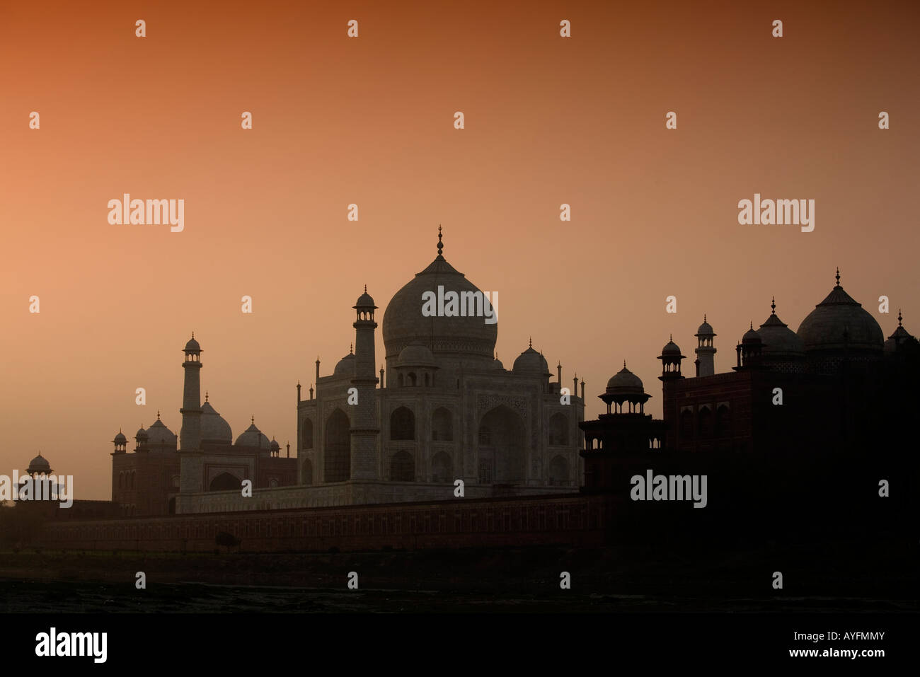 Taj Mahal at sunrise, Agra, India Stock Photo - Alamy