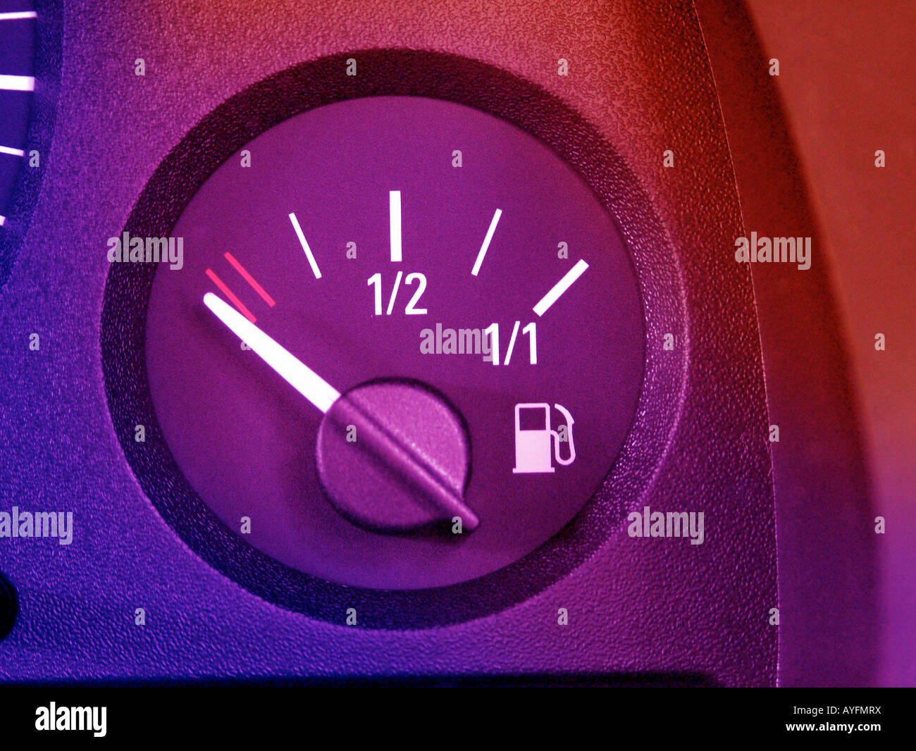 Gas guage empty hi-res stock photography and images - Alamy