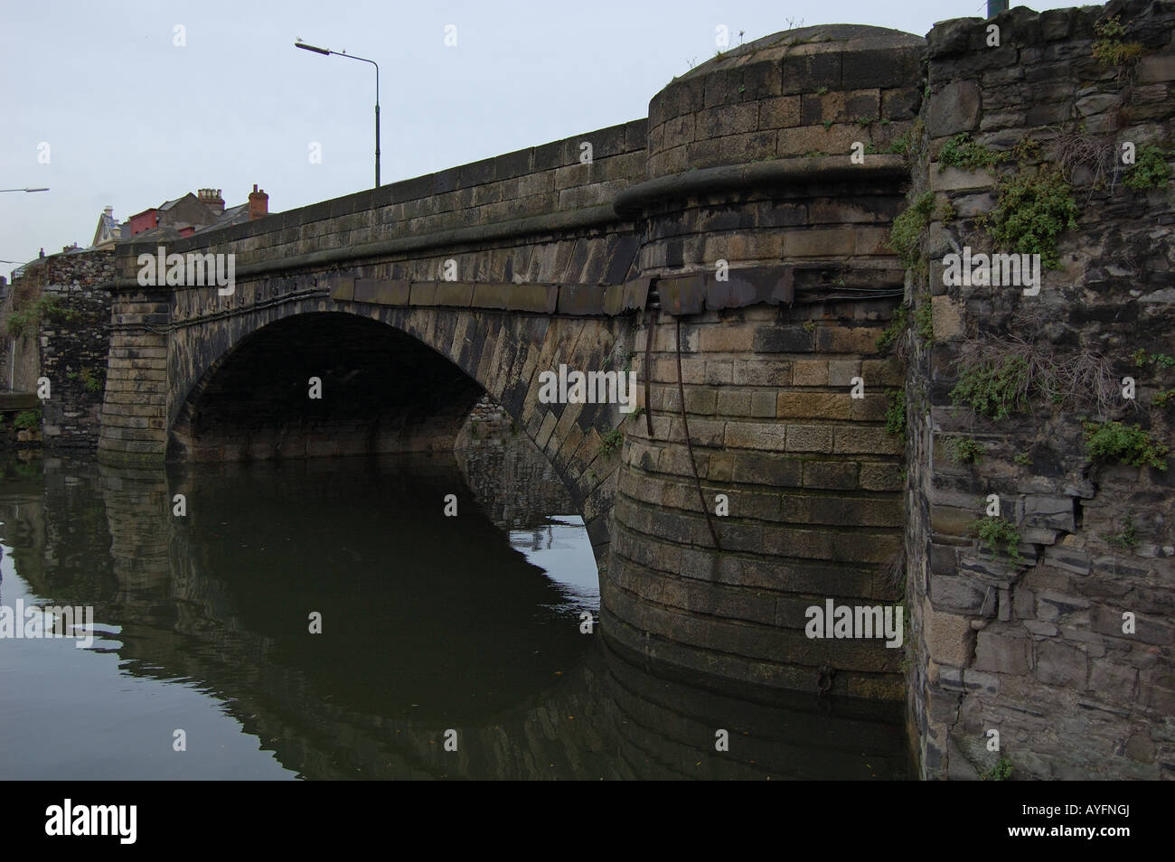 Stone bridge over the Grand Canal in Dublin Ireland Stock Photo - Alamy