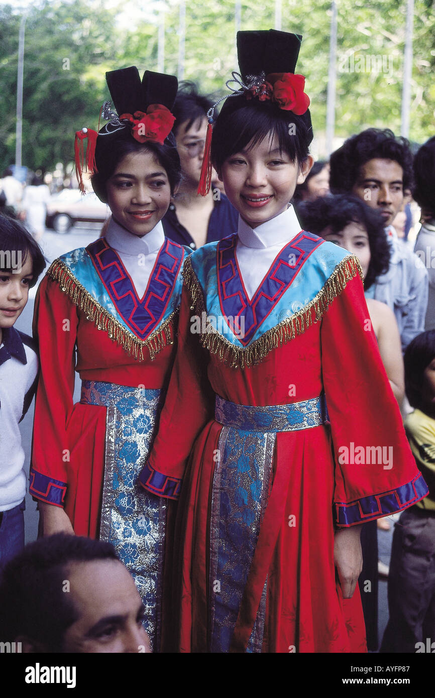 Asian Traditional Dress Stock Photo - Alamy