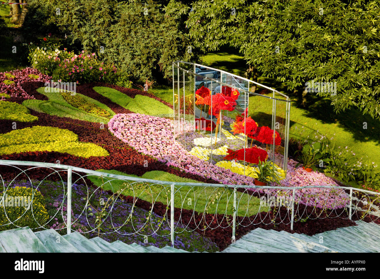 Landscape gardening and flower arrangement Stock Photo - Alamy