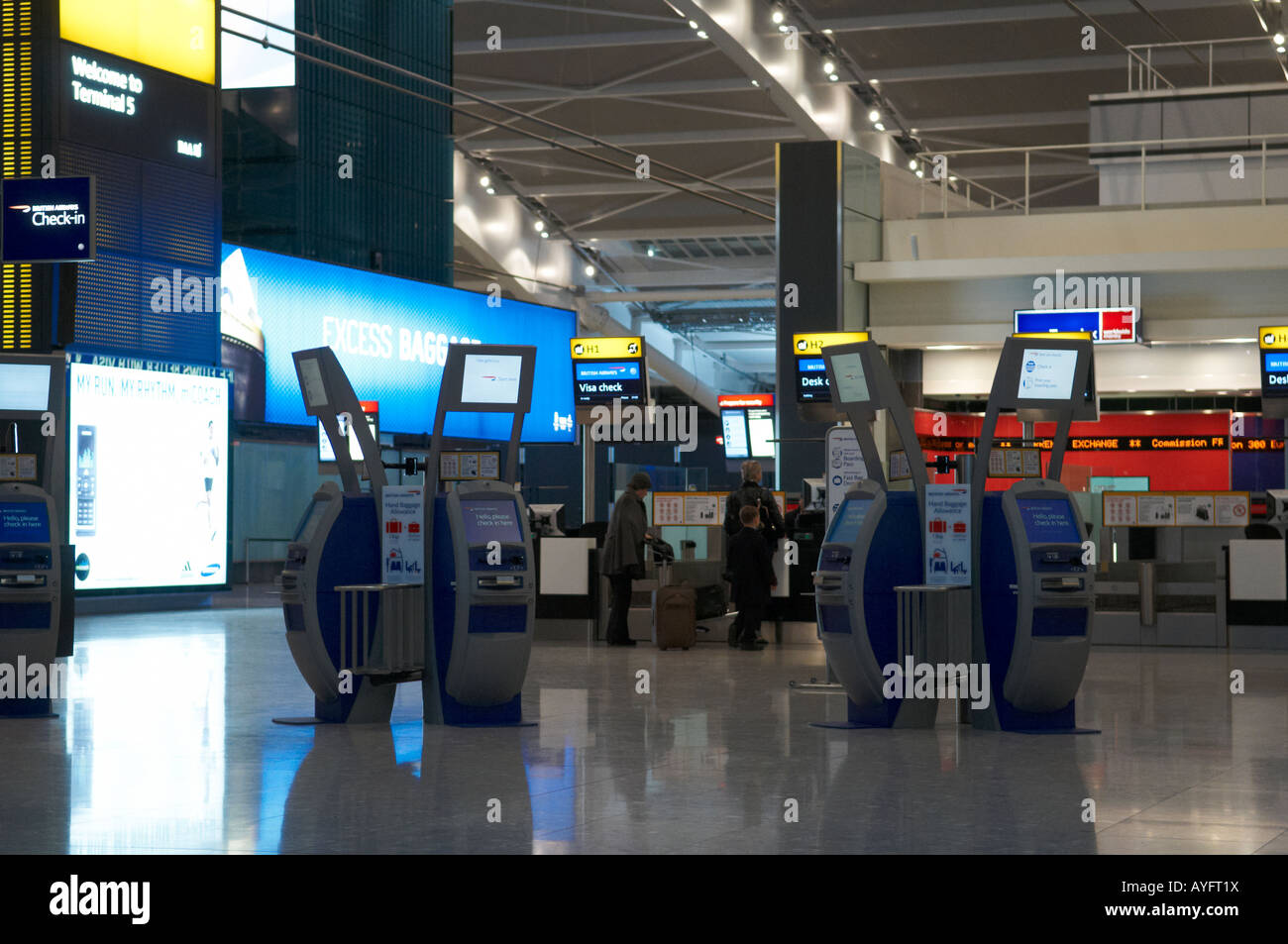 Check in booths hi-res stock photography and images - Alamy