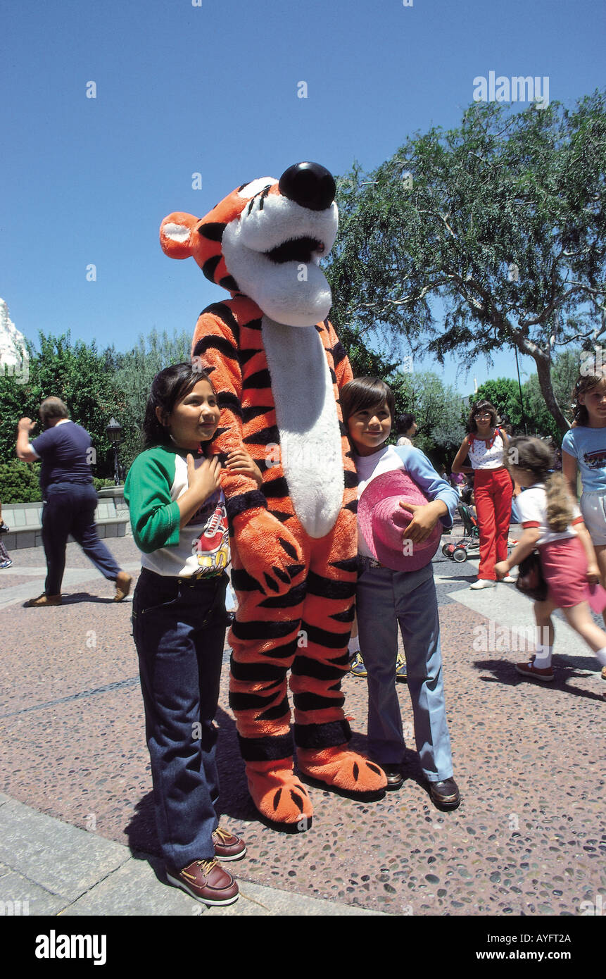 Children with Tiger in Theme Park Stock Photo - Alamy