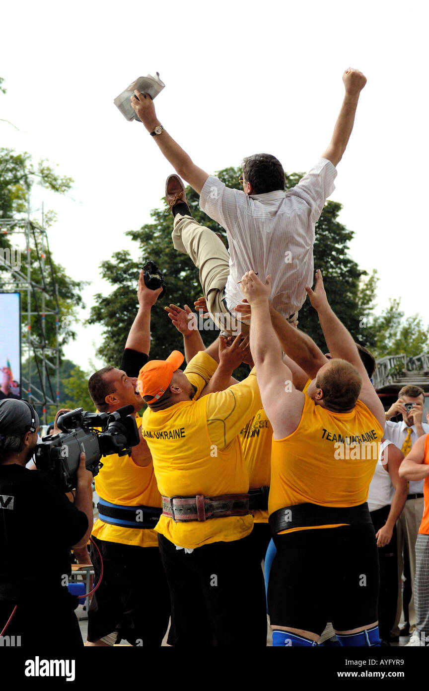 Team hug victory hi-res stock photography and images - Alamy