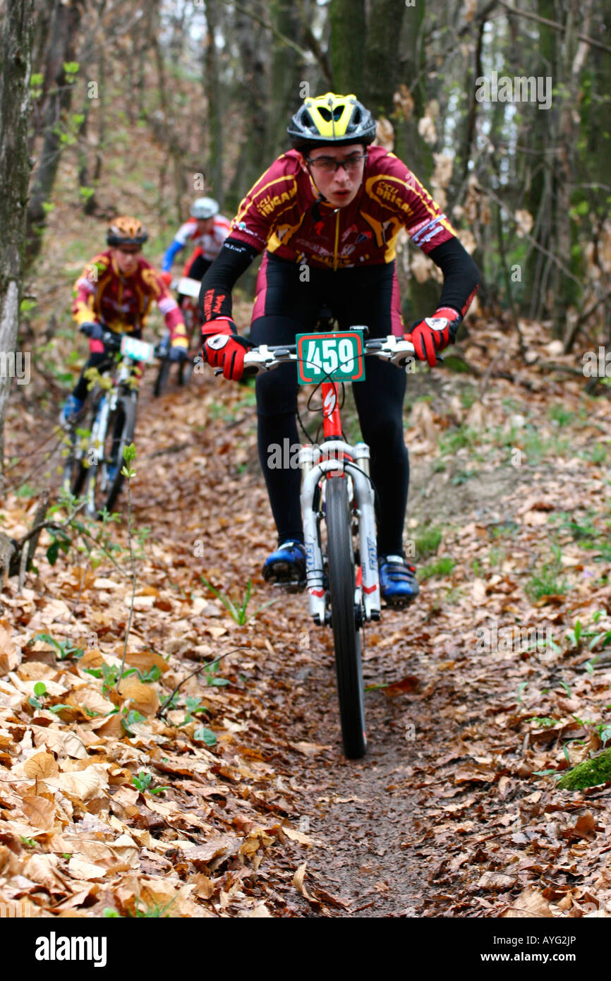 Sentiero bici estate hi-res stock photography and images - Alamy