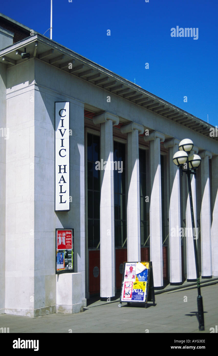 Wolverhampton civic hall hi-res stock photography and images - Alamy