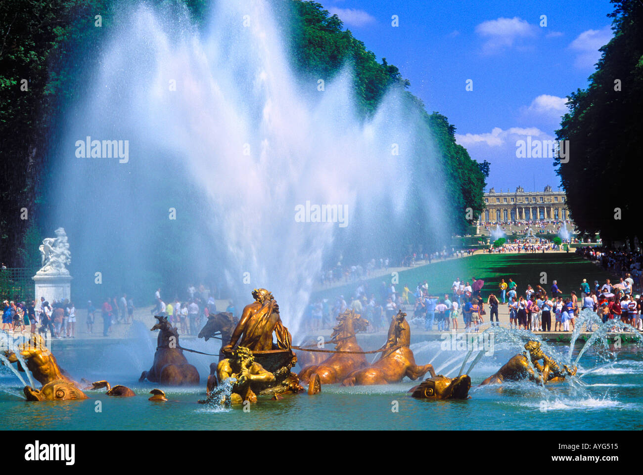 Versailles basin hi-res stock photography and images - Alamy