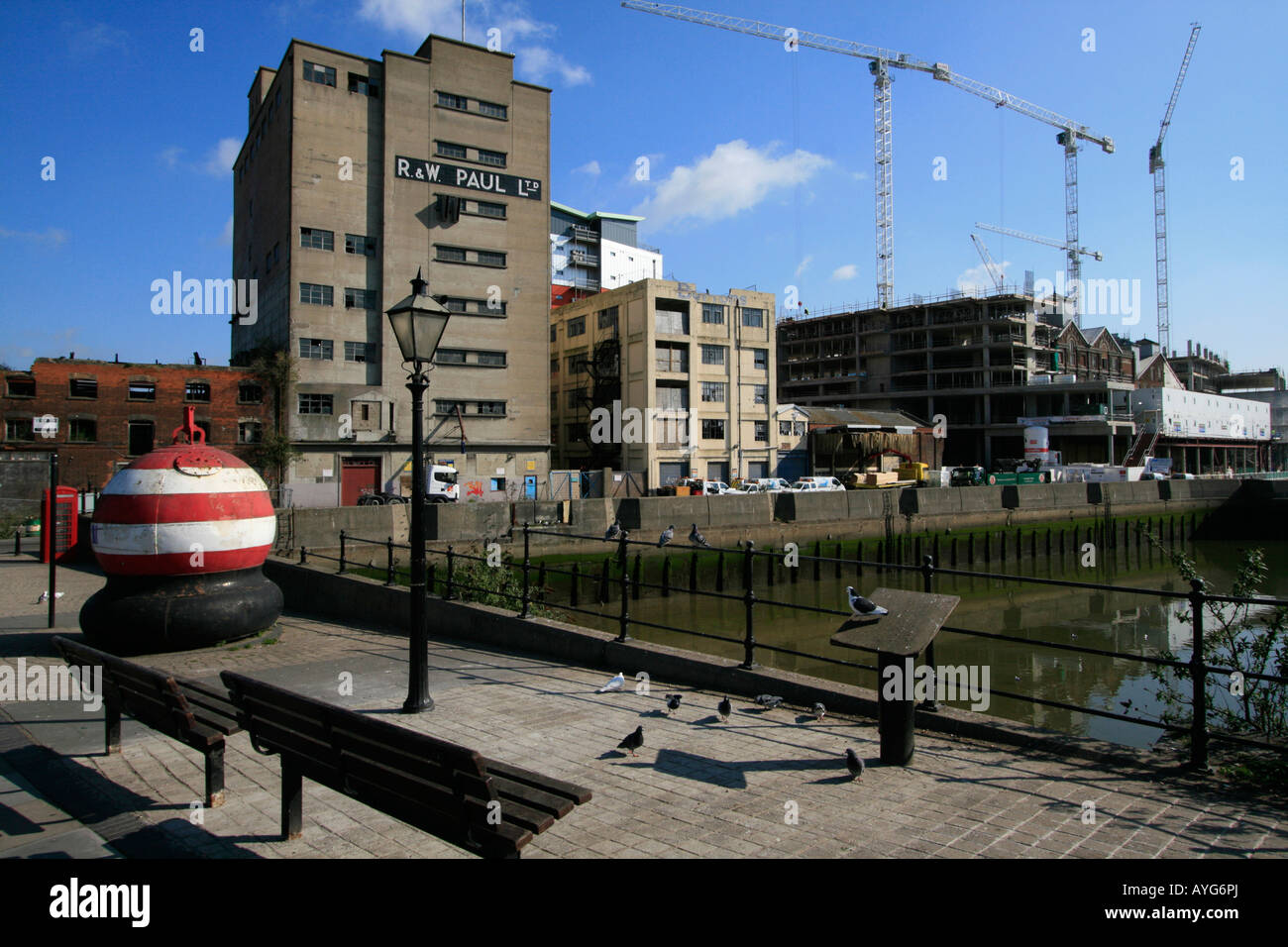 river orwell wet dock historic waterfront regeneration Ipswich town ...