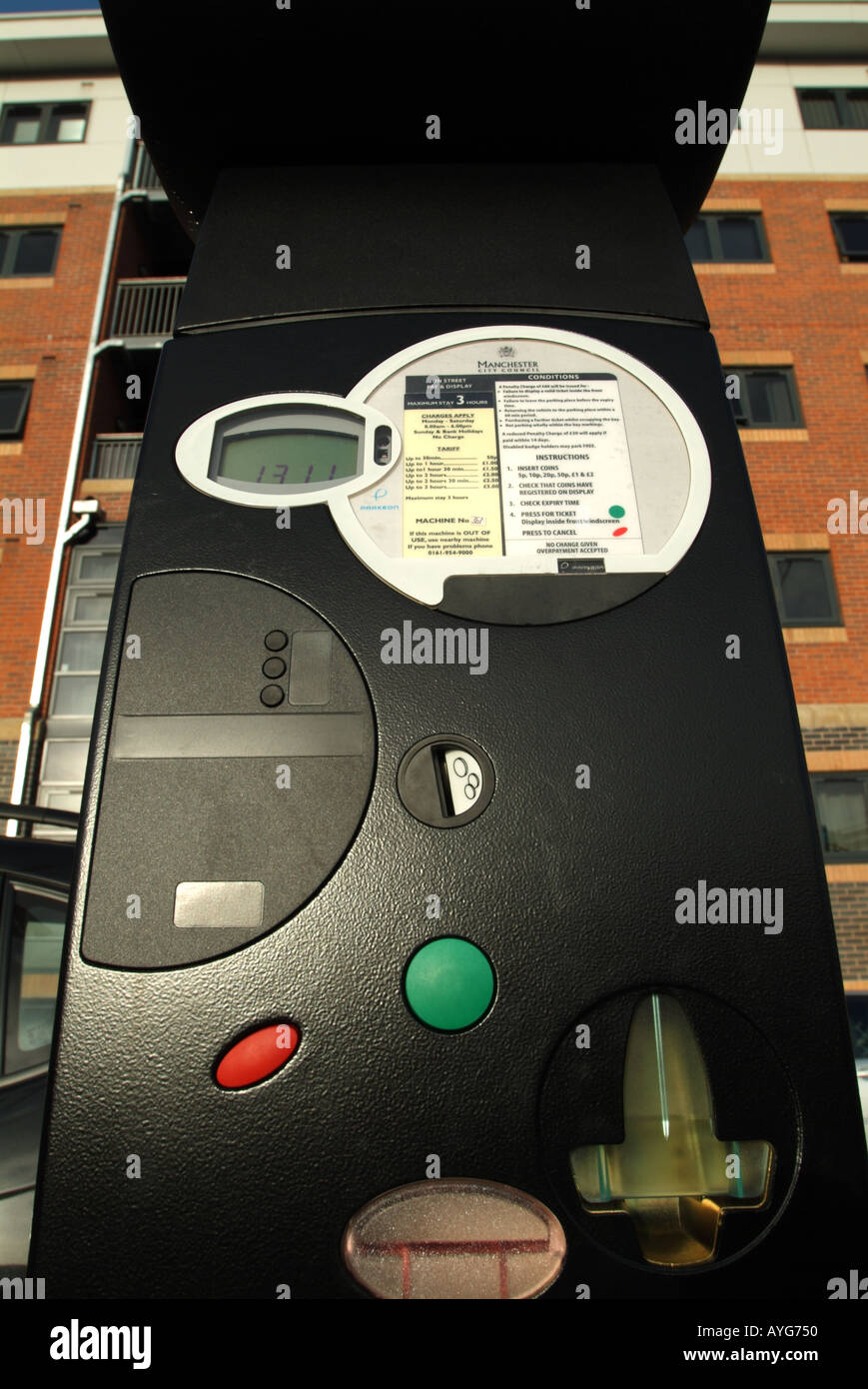 pay and display parking meter portrait Stock Photo - Alamy