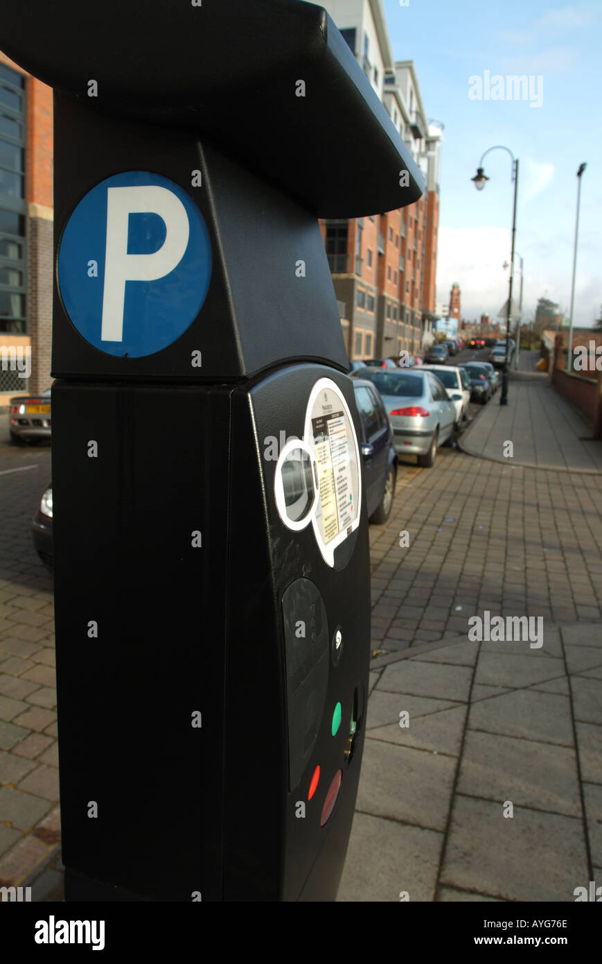 pay and display parking meter Stock Photo - Alamy