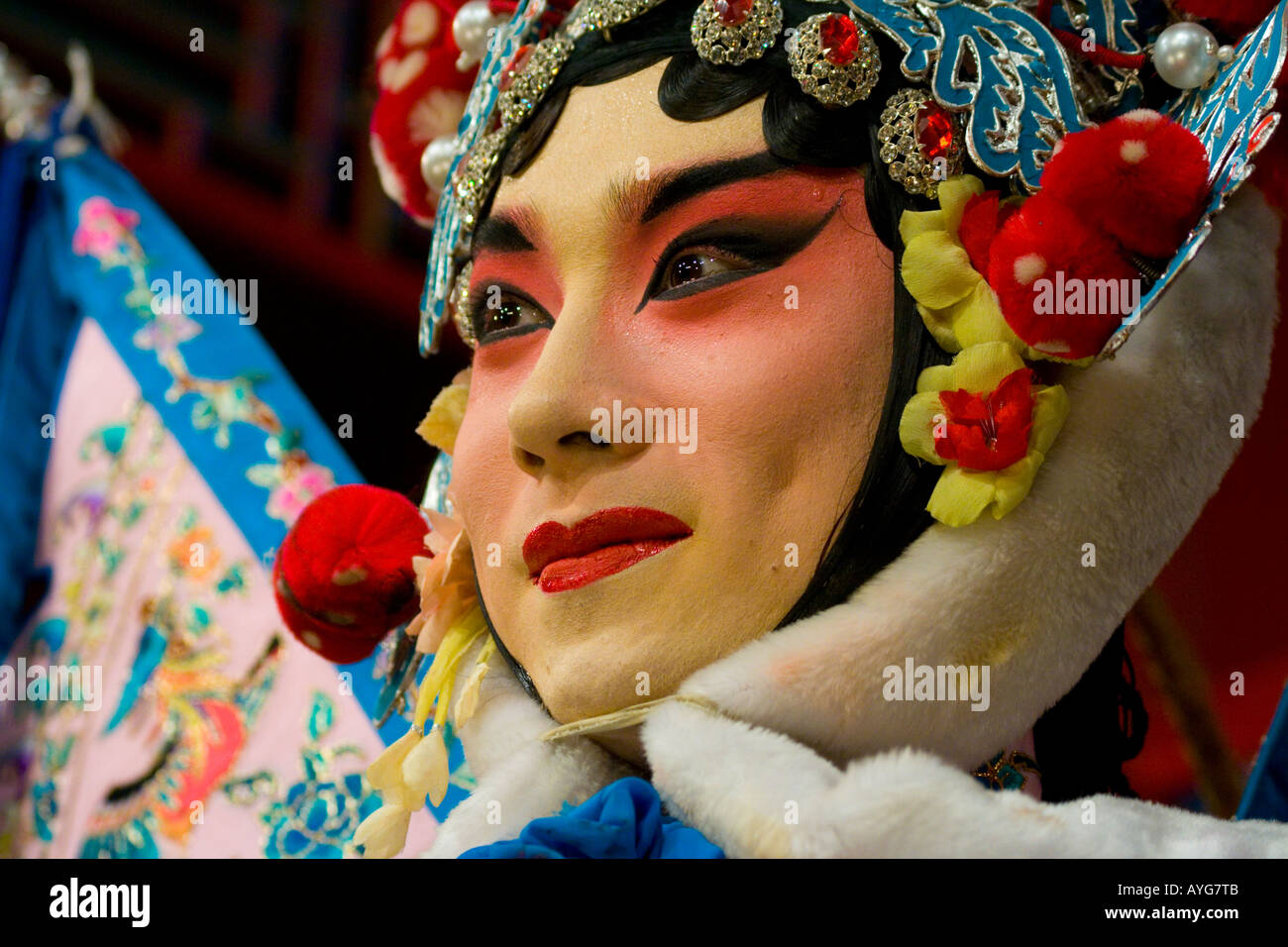 Portrait of beijing opera hi-res stock photography and images - Alamy