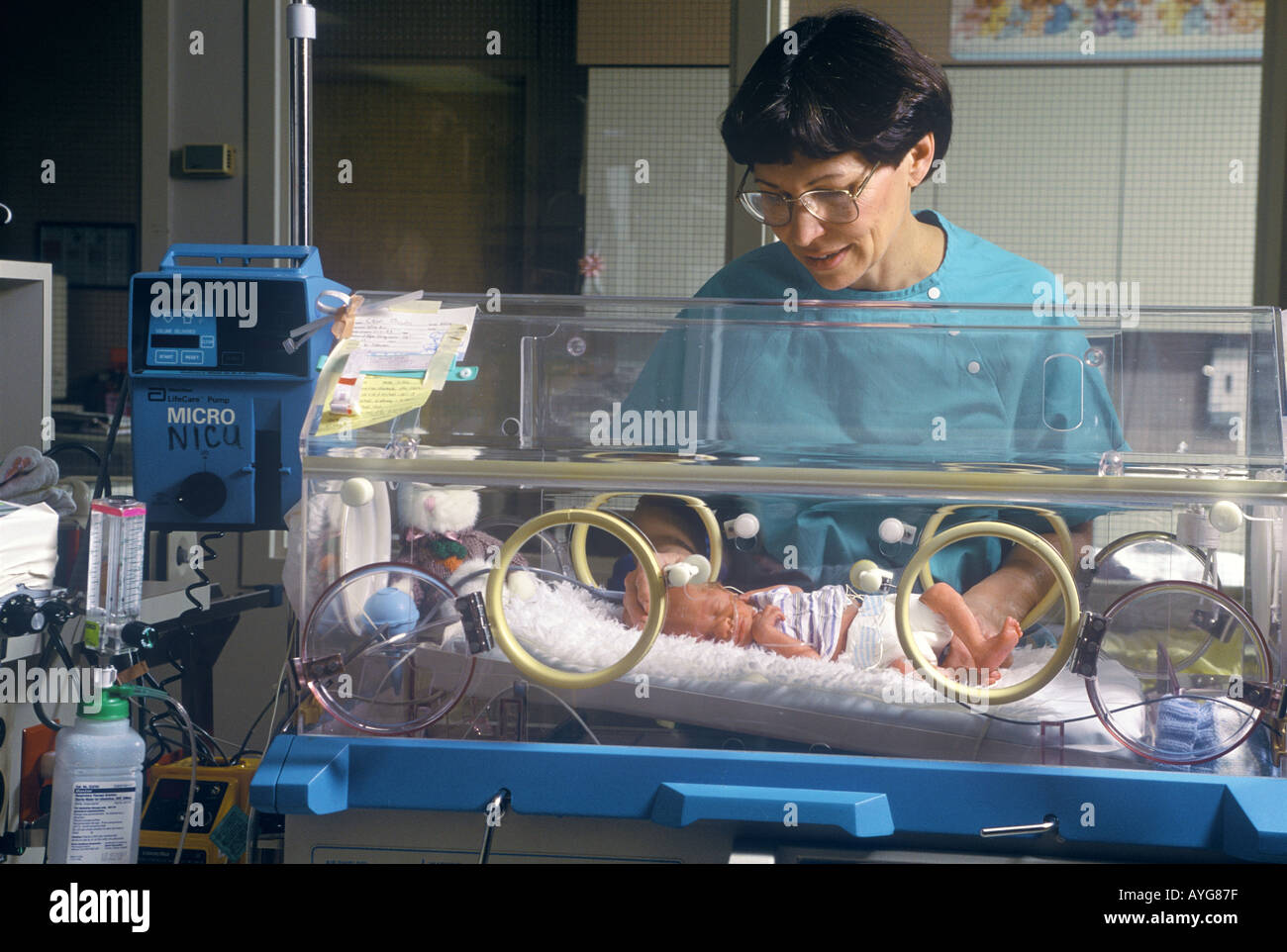 Neo natal unit hi-res stock photography and images - Alamy