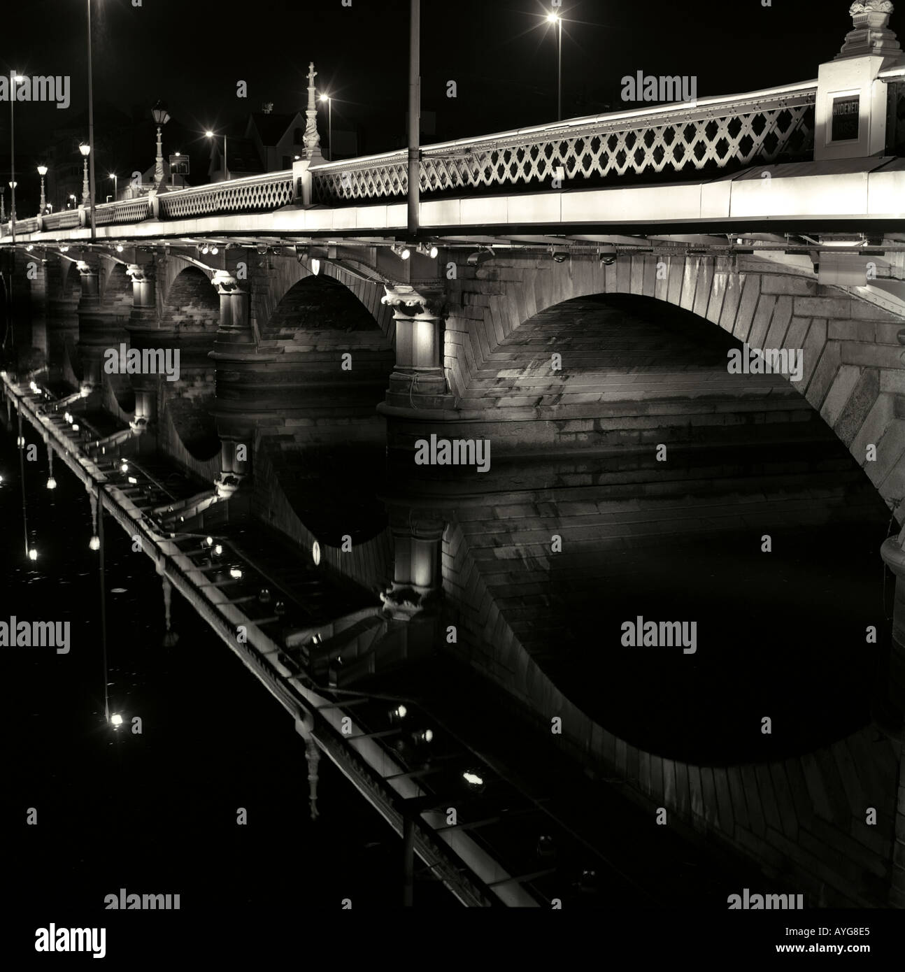 Queens Bridge Belfast Stock Photo - Alamy