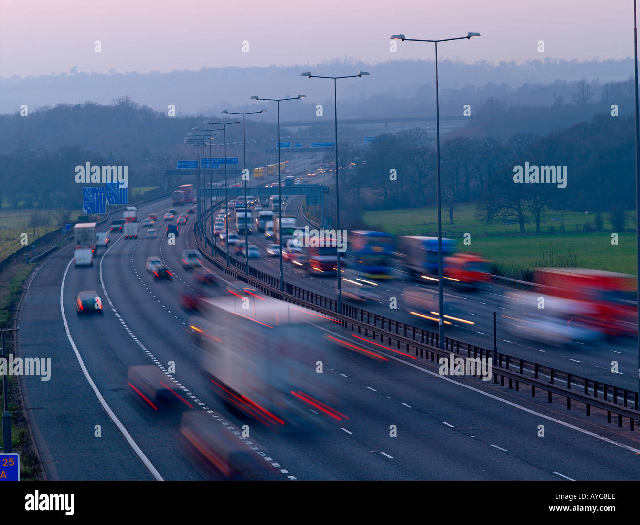 M25 motorway hi-res stock photography and images - Alamy