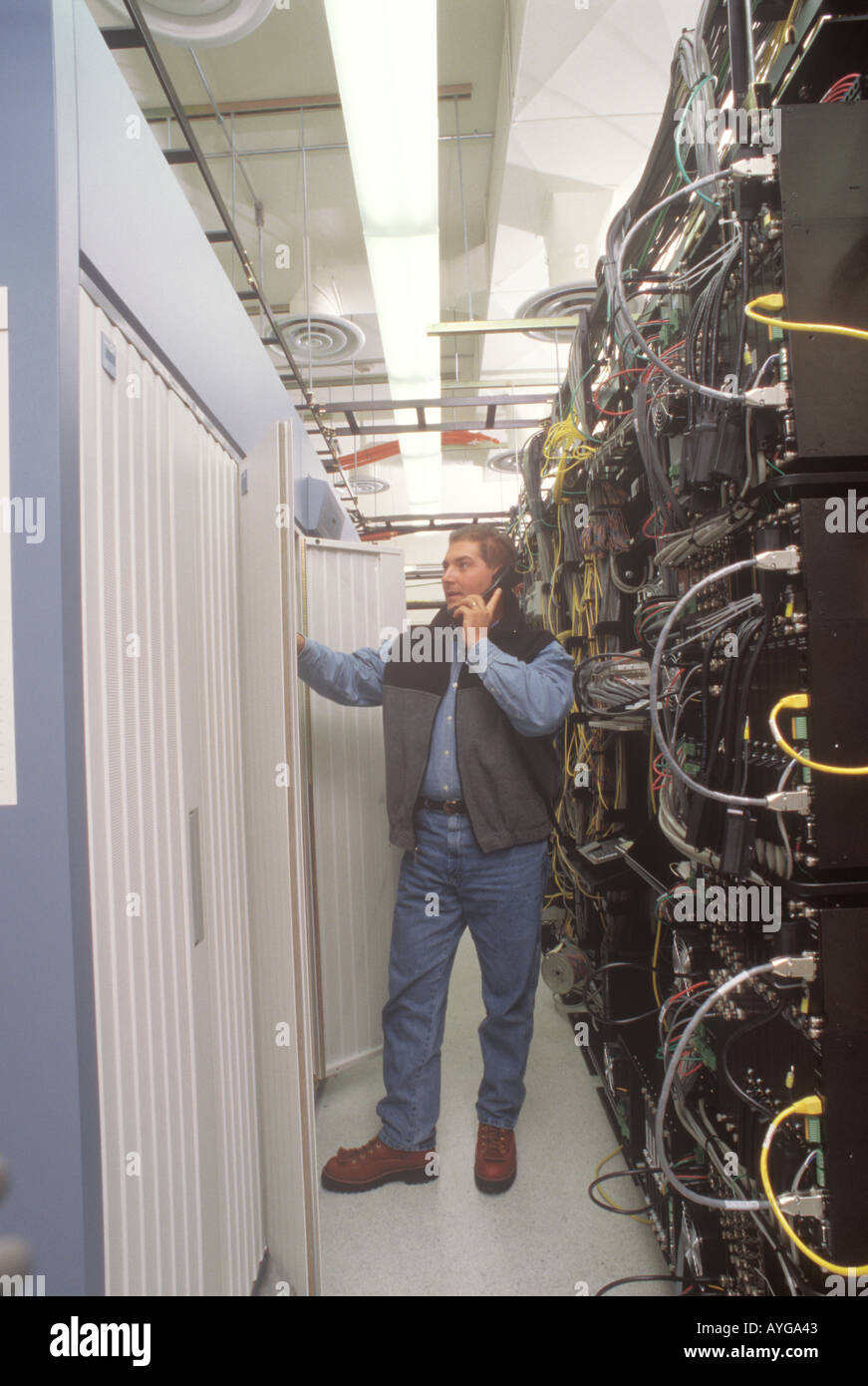 Telephone switching hi-res stock photography and images - Alamy