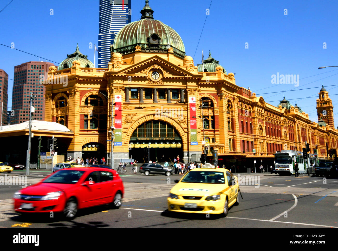 Flinders street station Stock Photo - Alamy