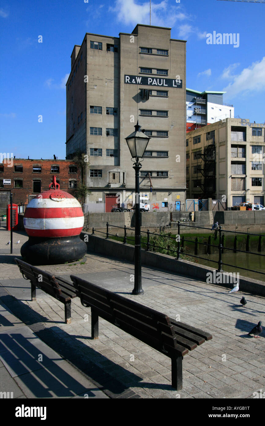 river orwell wet dock historic waterfront regeneration Ipswich town ...