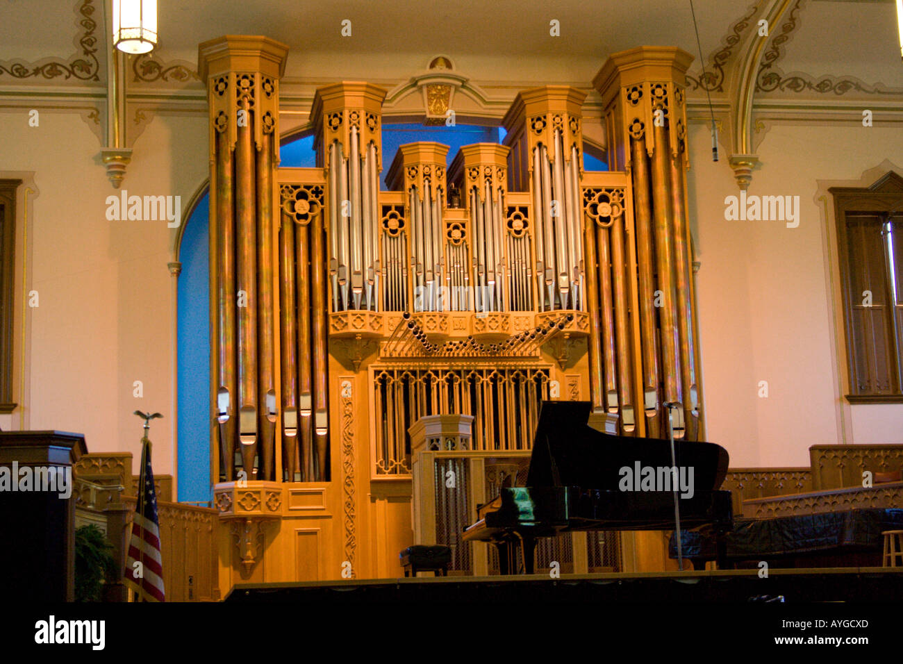 Salt lake assembly hall lds hi-res stock photography and images - Alamy