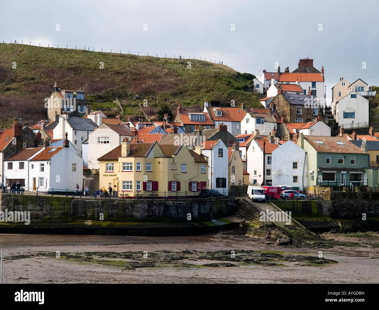 Traditional harbourside cottages in the historic village of Staithes ...