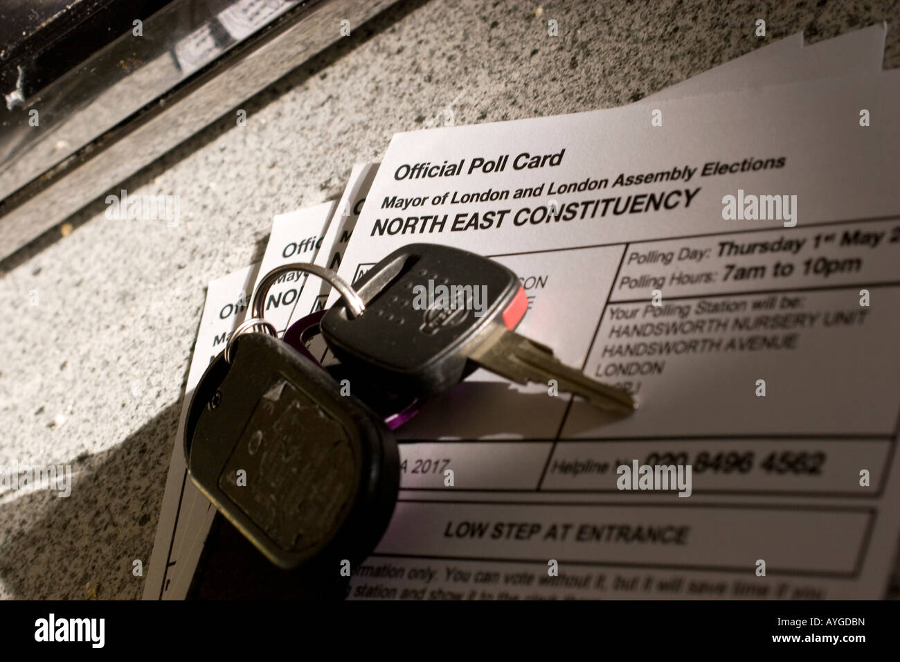 Official poll card hi-res stock photography and images - Alamy