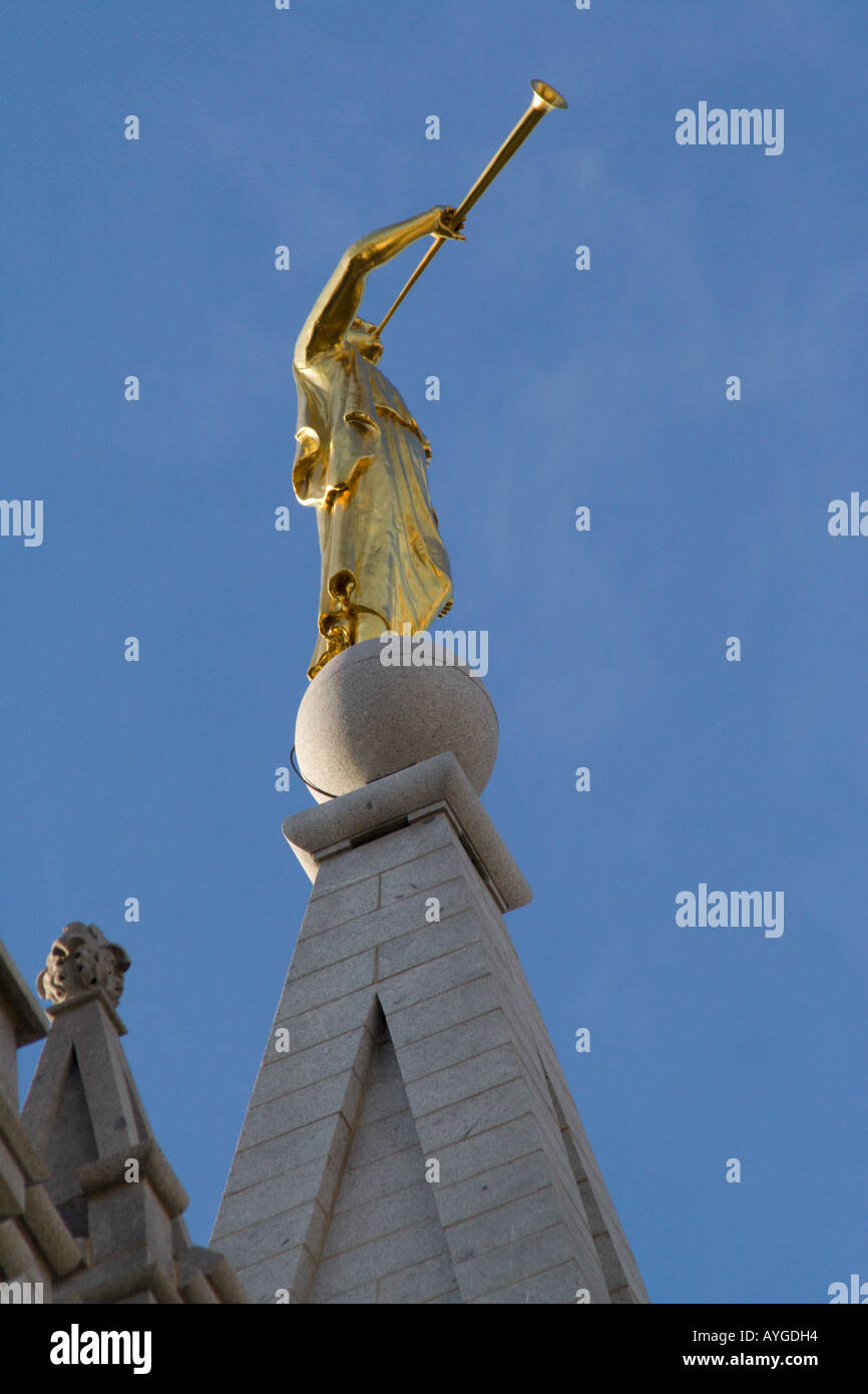 Mormon Temple with Golden Statue of Angel Maroni Temple Square Salt ...