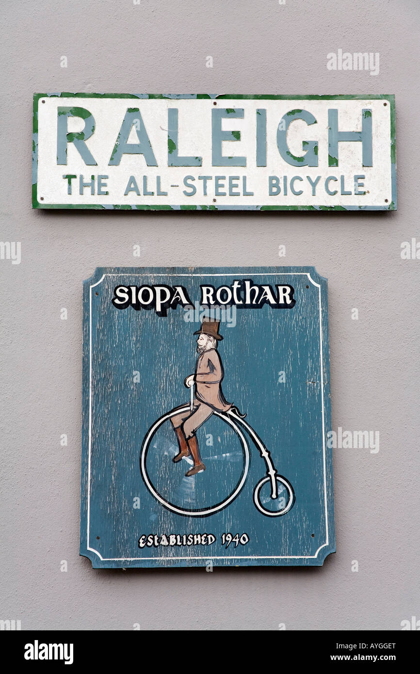 Ring of kerry ireland bicycle hi-res stock photography and images - Alamy