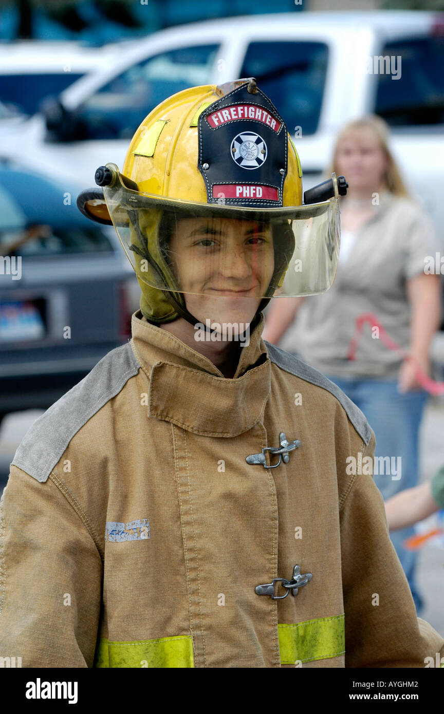 Male fireman hi-res stock photography and images - Alamy