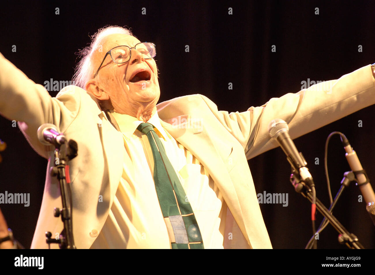 Humphrey lyttleton humphrey hi-res stock photography and images - Alamy