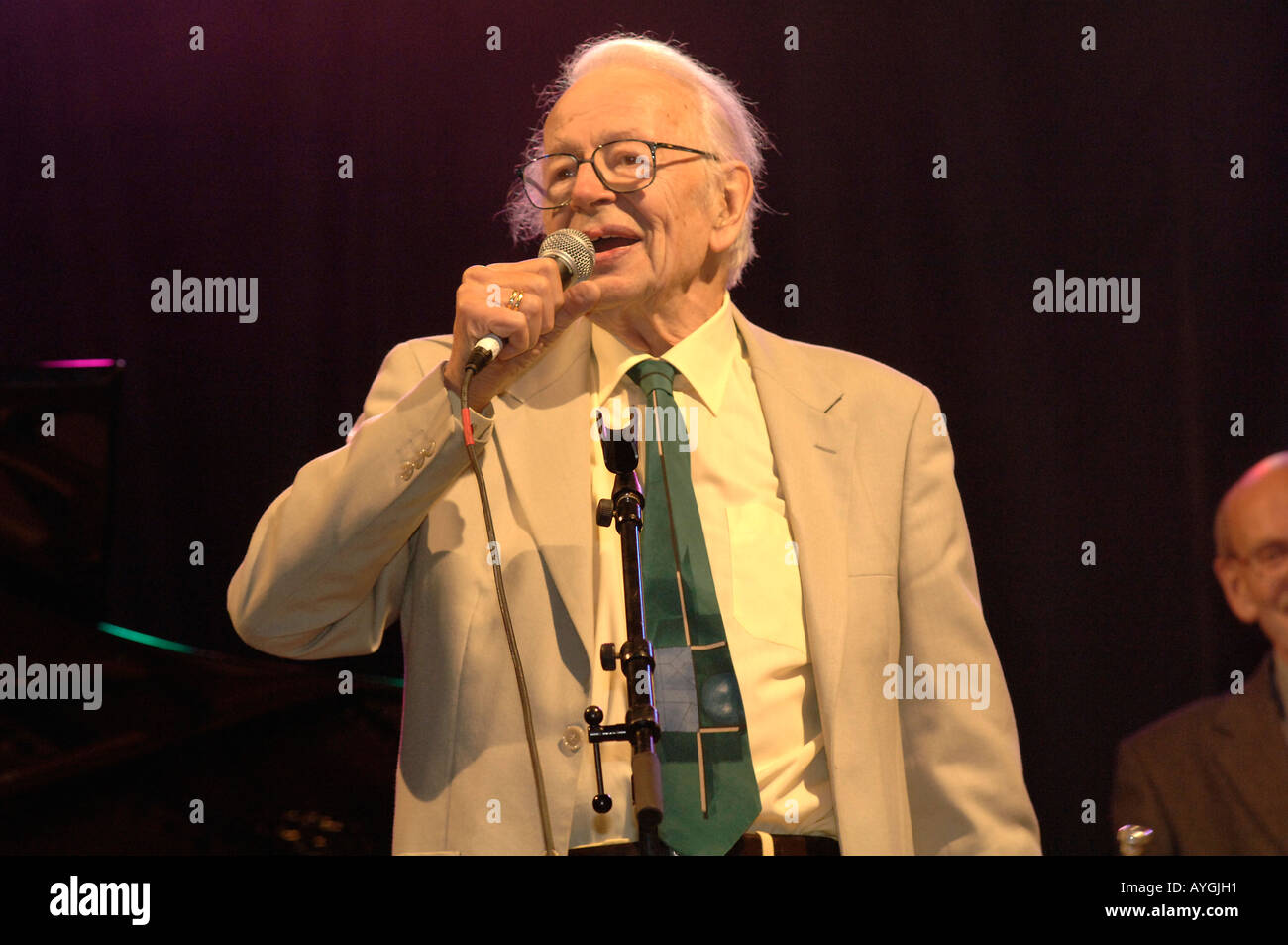 Humphrey lyttleton humphrey hi-res stock photography and images - Alamy