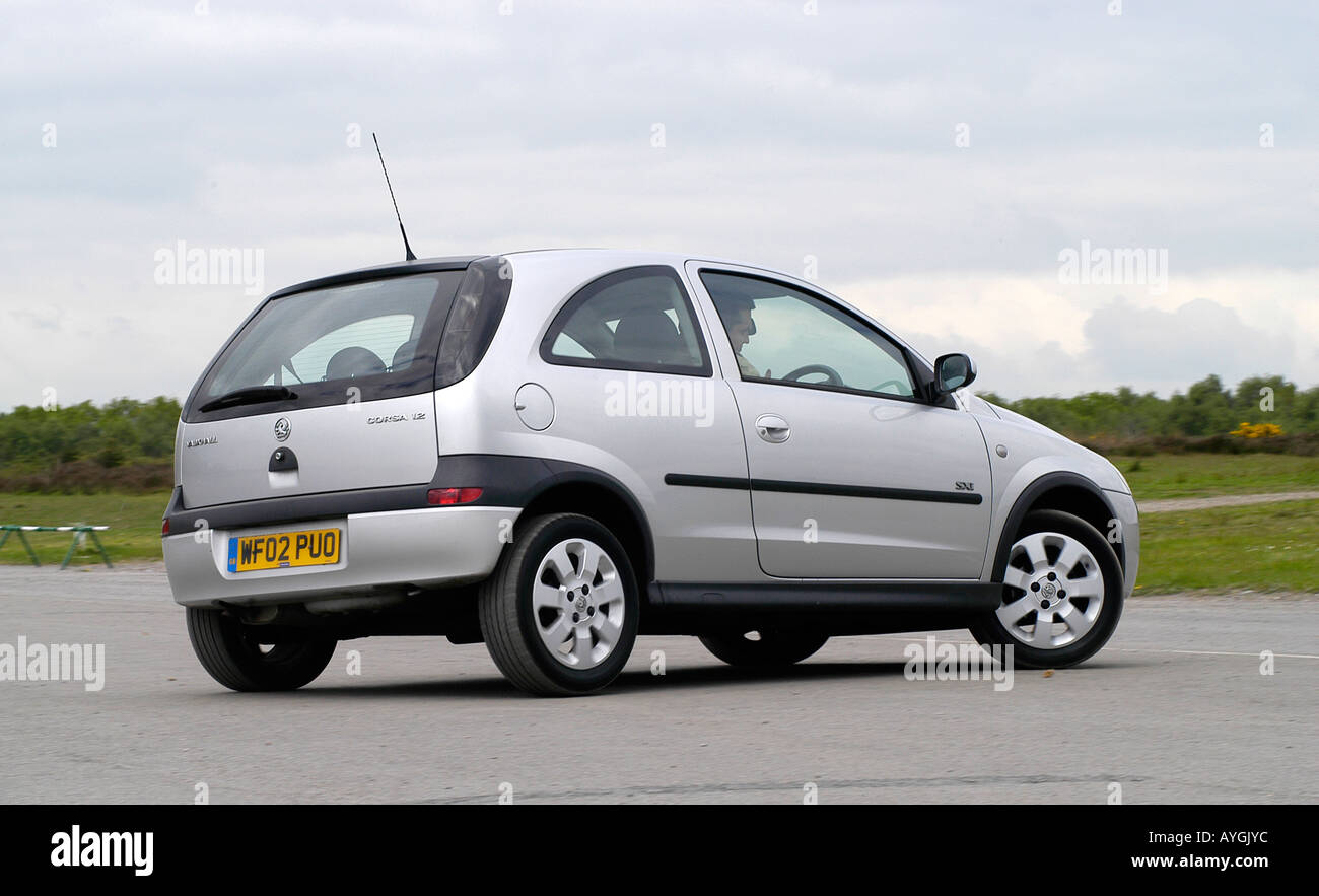 Corsa 2002
