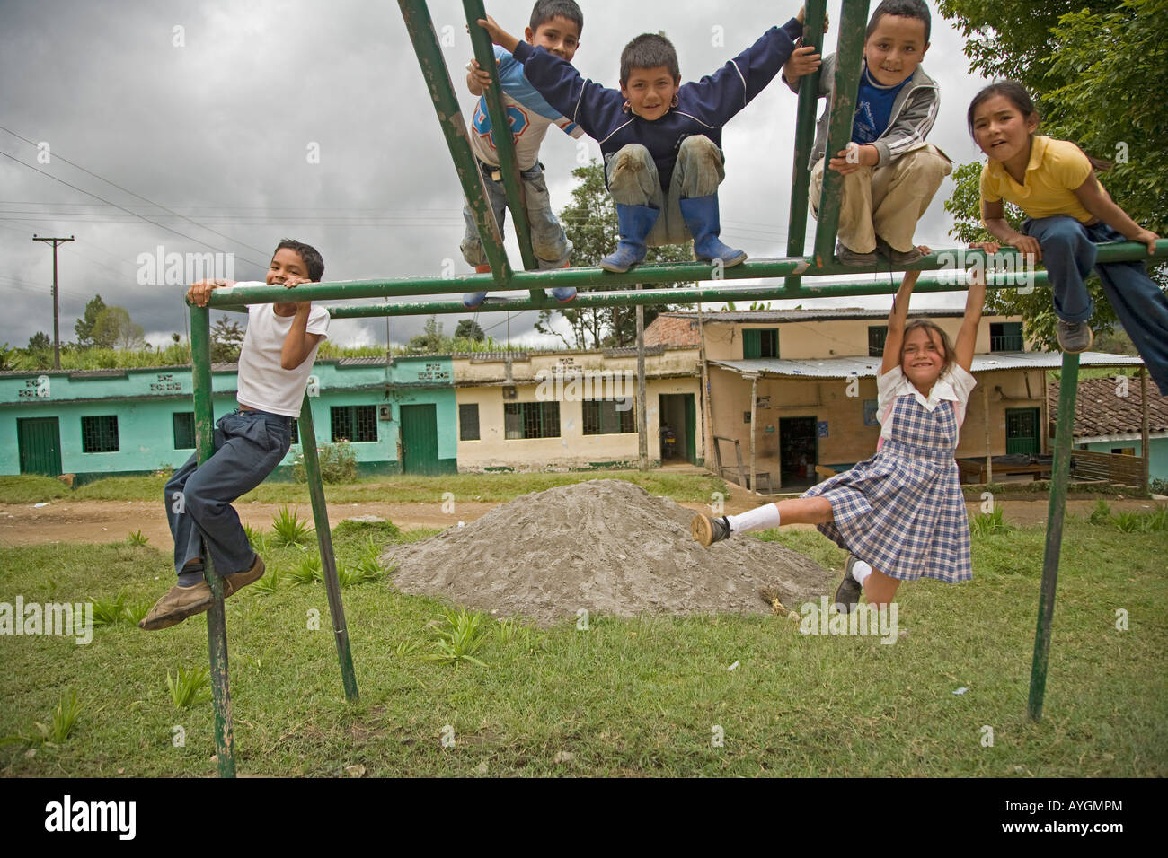 Colombian school kids hi-res stock photography and images - Alamy