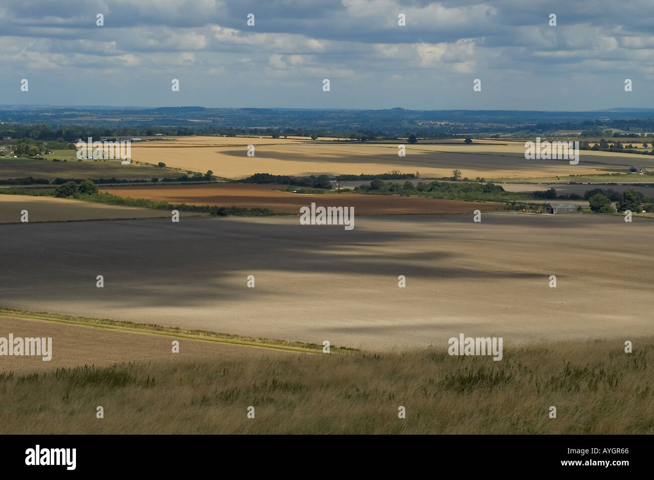 Barbury castle hi-res stock photography and images - Alamy