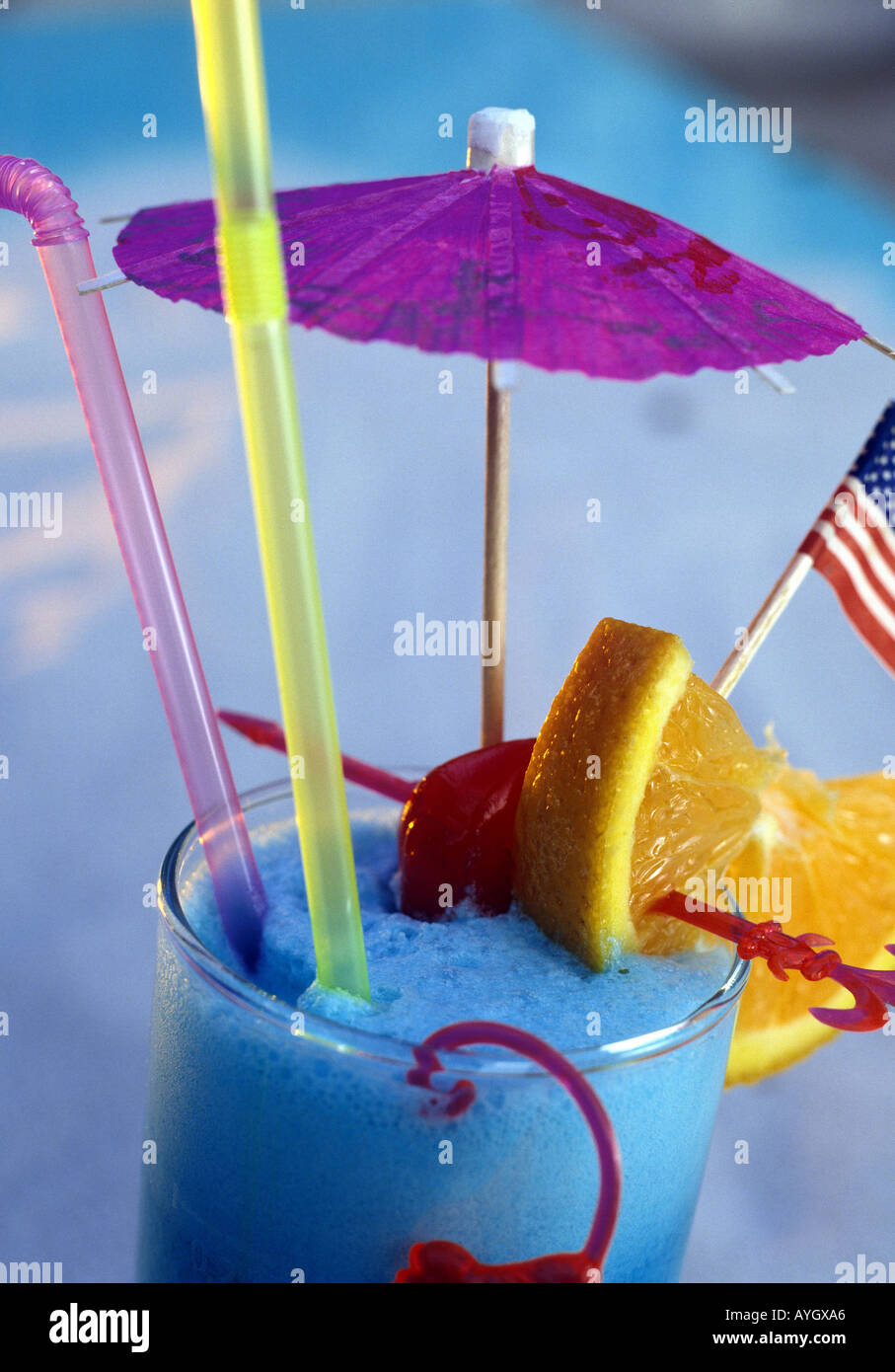 Alkohol mischung hi-res stock photography and images - Alamy