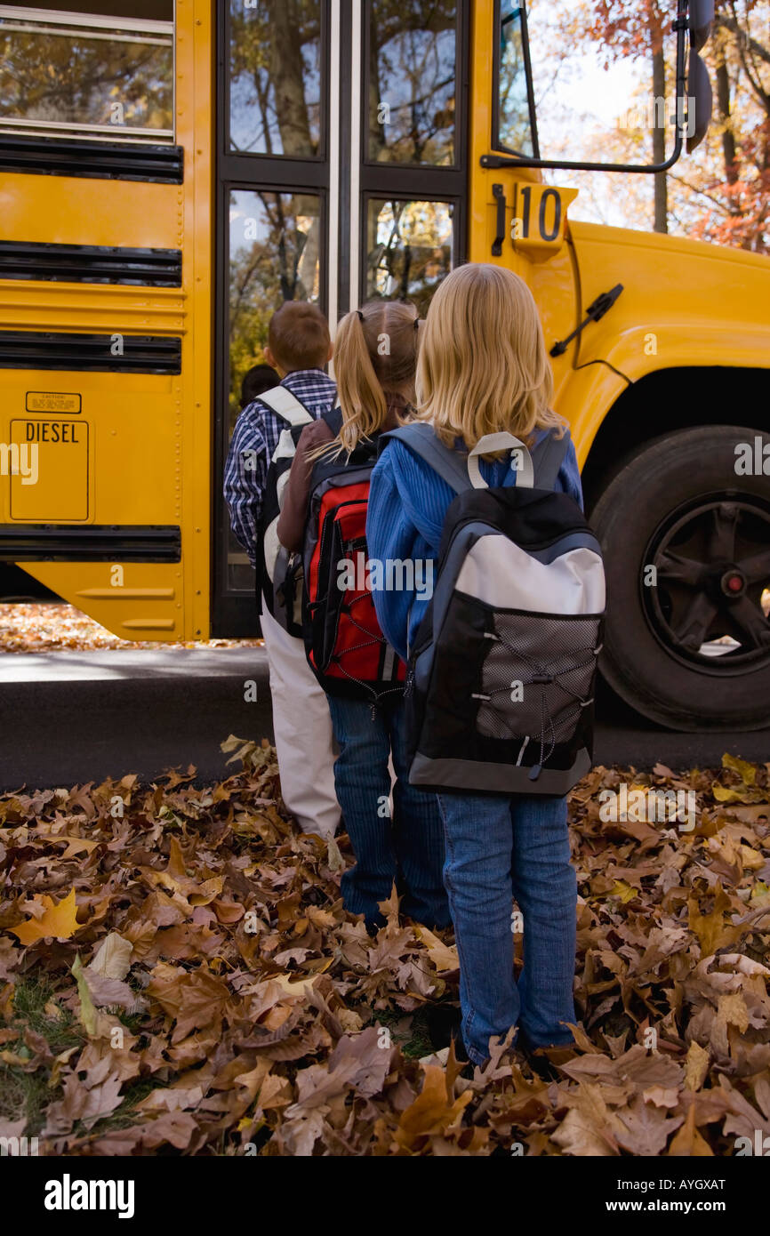 School bus children hi-res stock photography and images - Alamy
